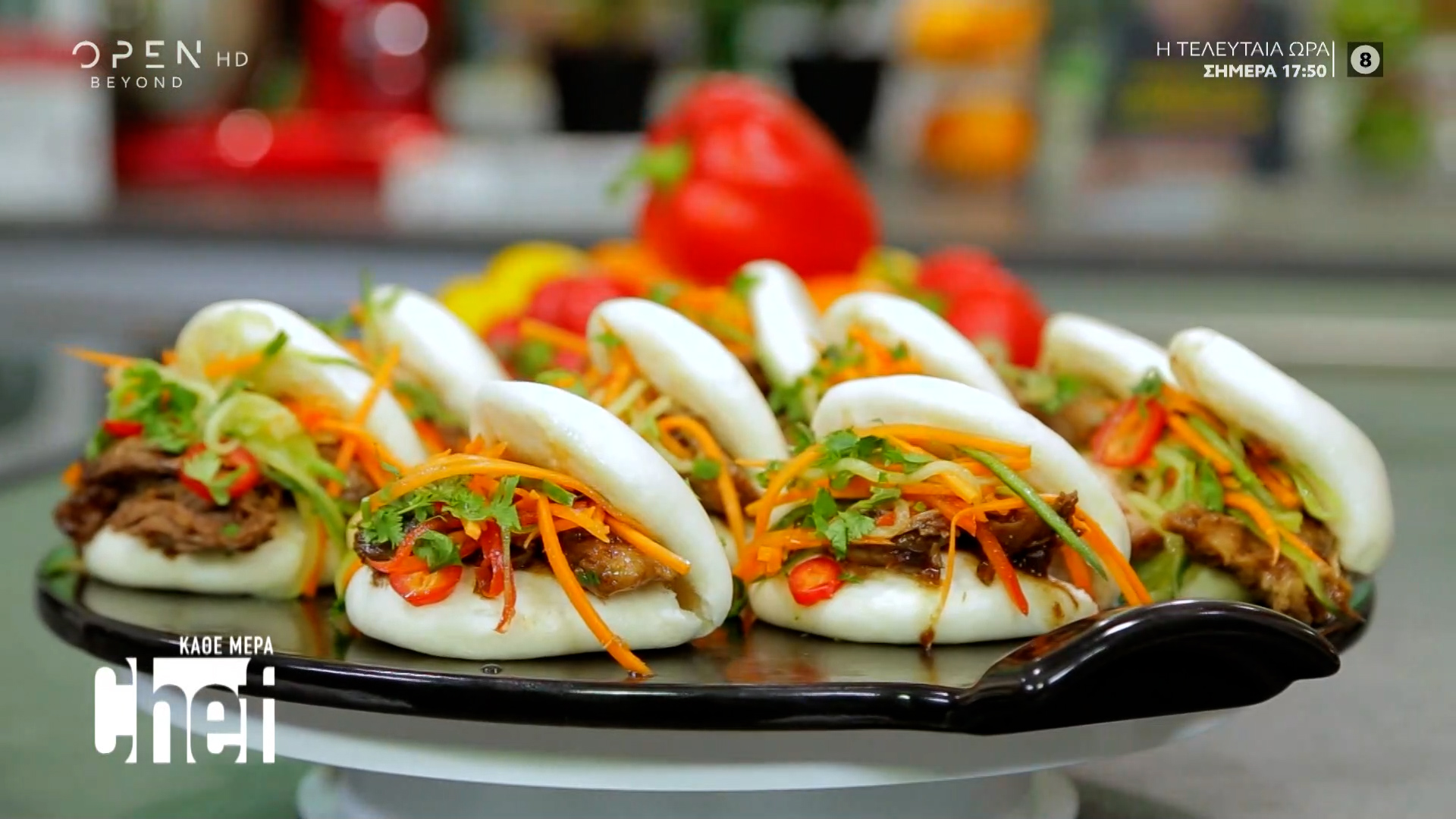 Συνταγή για bao buns με καραμελωμένο χοιρινό από τον Βαγγέλη Δρίσκα ...